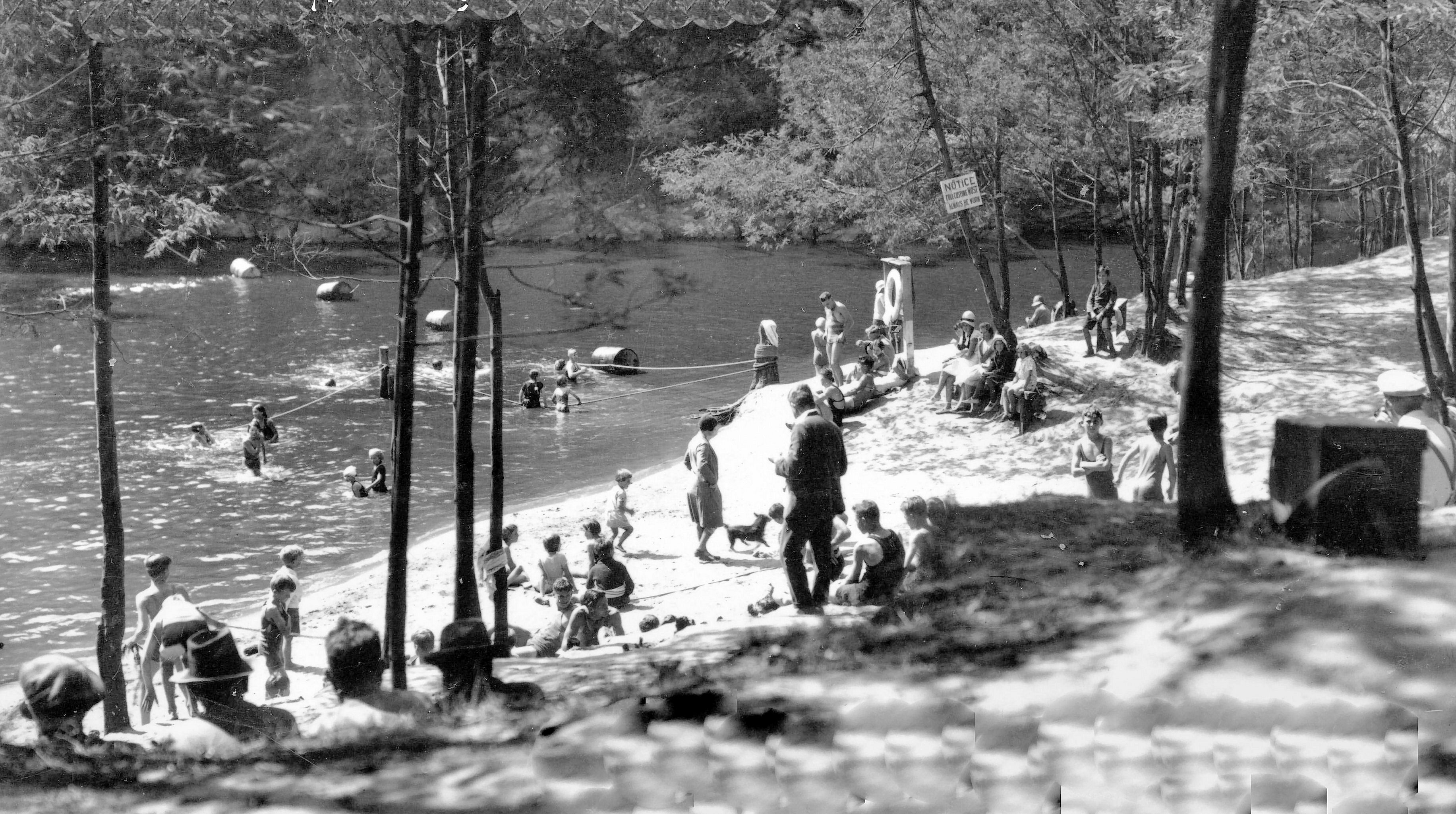 Swimming Area - Latrobe River 1920's | www.virtualyallourn.com